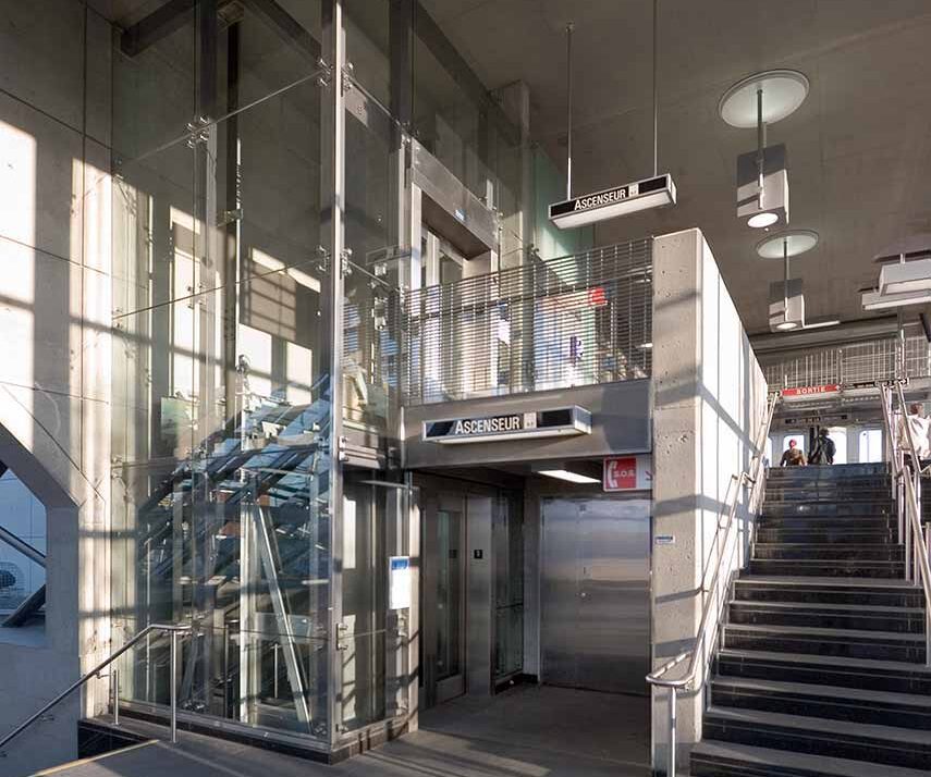 Concorde Metro - Joseph Skaff